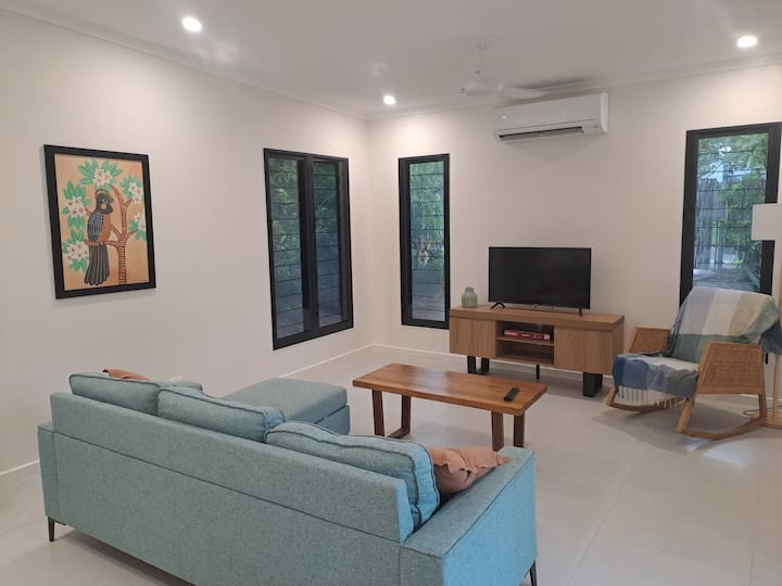 2 Bed Home - Walk To Nightcliff Markets - Darwin