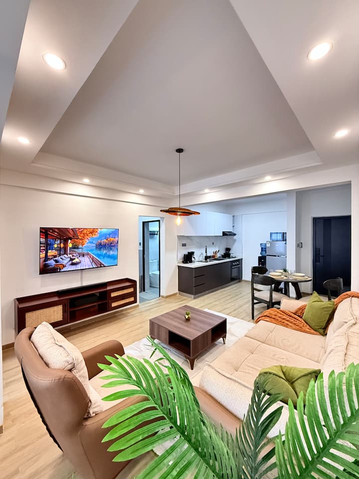 Serene Westlands Retreat: Pool, Gym & Workspace - Nairobi