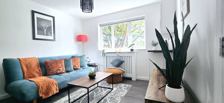 Corby 2-bed Apt | Contractor / Relocator Ready - Corby