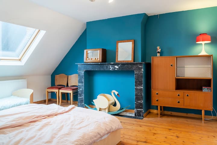 Kamer Boven In Herenhuis 2 X 1pers Bed - 安特衛普