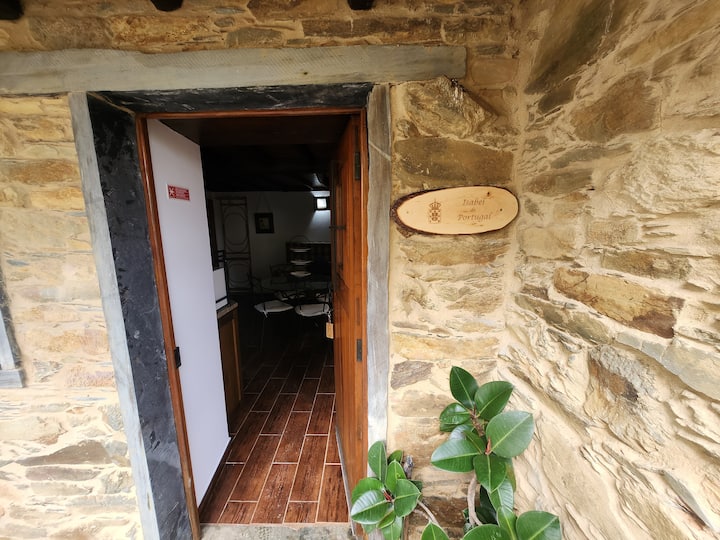 Casa Isabel De Portugal - Oleiros