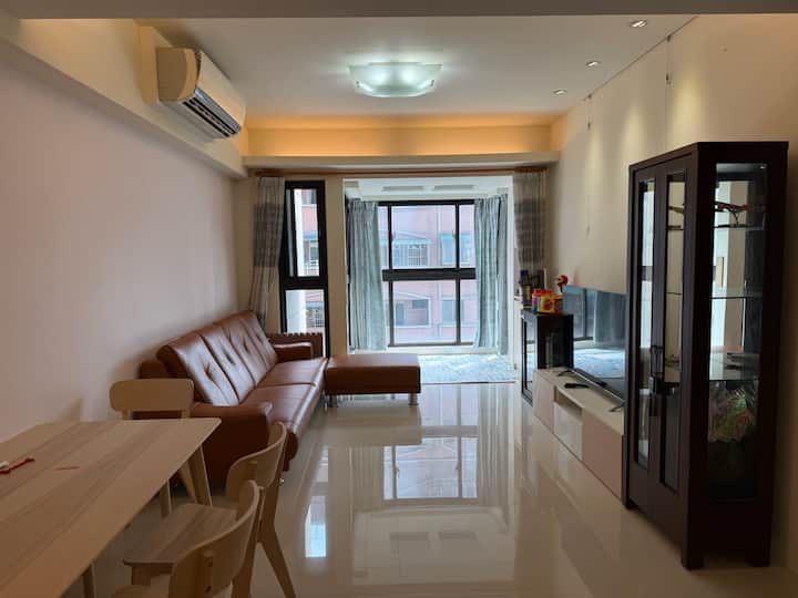 Elevator 3 Bed 2 Bath Condo In Xinzhuang Dist - Taipei