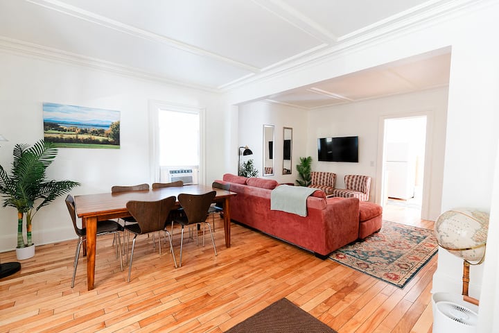 The Modern Winooski Farmhouse - Burlington, VT