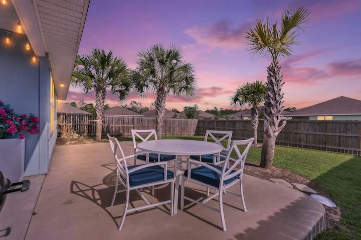 Family Retreat W/ Arcade | Near Gulf Shores - Foley, AL