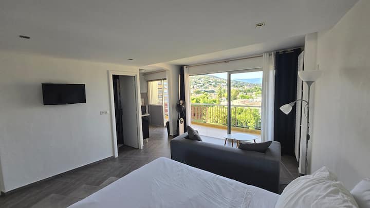 Studio Lumineux De 30 M² - Mandelieu-la-Napoule