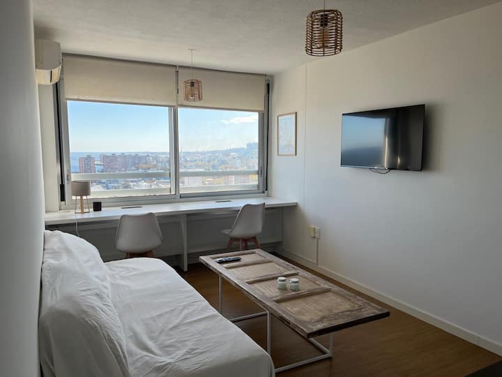 Apartamento Con Vista Panorámica Desde El Piso 18 - Montevideo