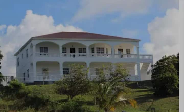 Luxury Villa -7br, 5ba, Oceanview, Sleeps Up To 17 - Antigua and Barbuda