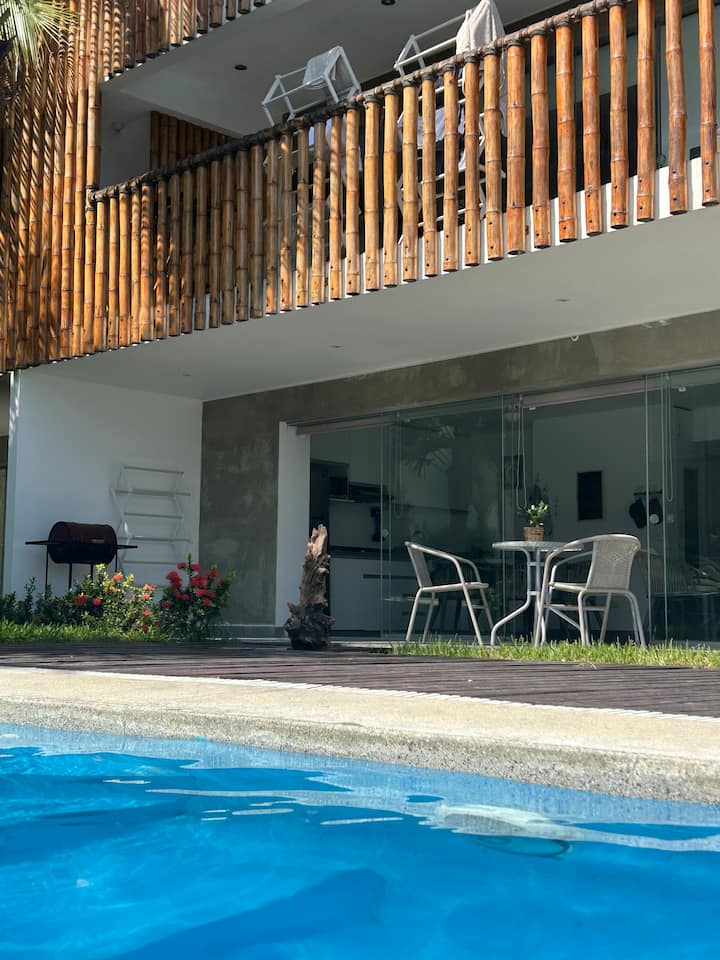 Almarena “Donde El Alma Descansa Y
El Mar Abraza” - Peru