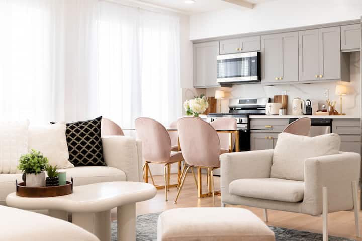 4 Bedroom Modern Townhouse 6 Beds Brand New - Los Angeles, CA