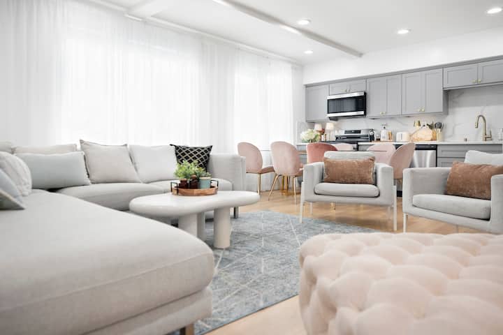 4 Bedroom Modern Townhouse 6 Beds Brand New - Los Angeles, CA