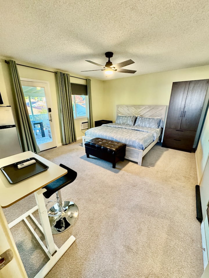 Charming Studio With Private Deck And Kitchenette - Mentone, CA