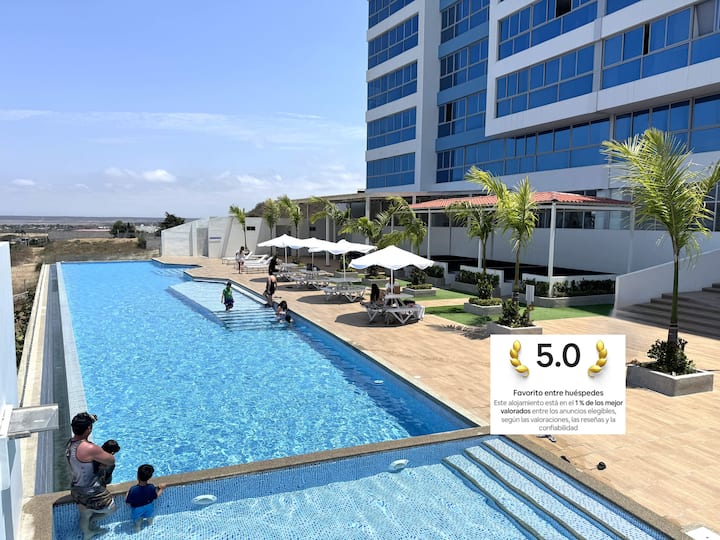 Navidad En Cima Blanca · Piscina Inf. De 38 Mt. - Santa Elena