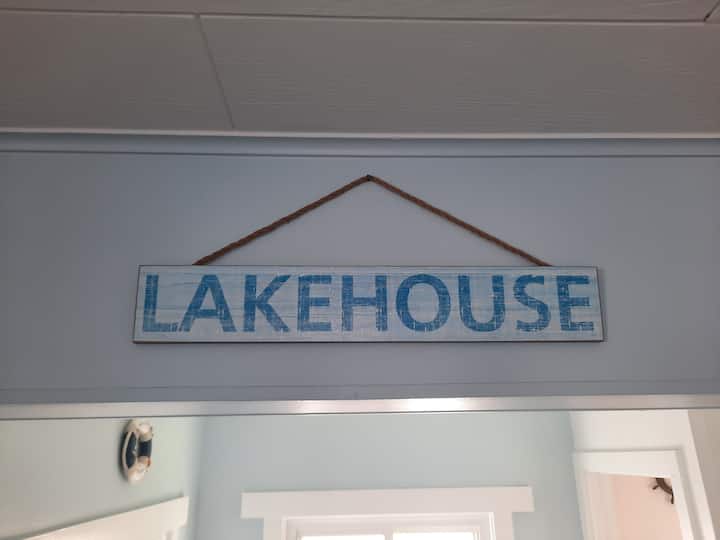 Updated Fine Lake Cottage - Fort Custer Recreation Area, Augusta