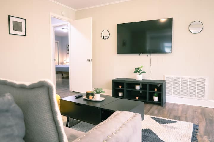 Beautiful And Spacious Home In Jackson - 9 People - Jackson, MS