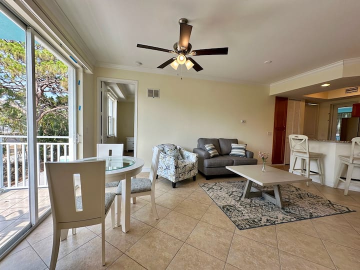 New! Serene Seaside Escape |D203 - Bonita Springs, FL