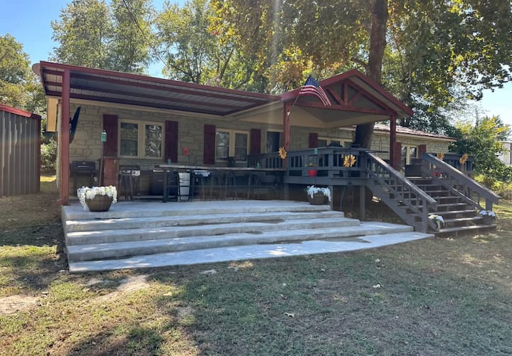 Lake Family Retreat - Eufaula, OK