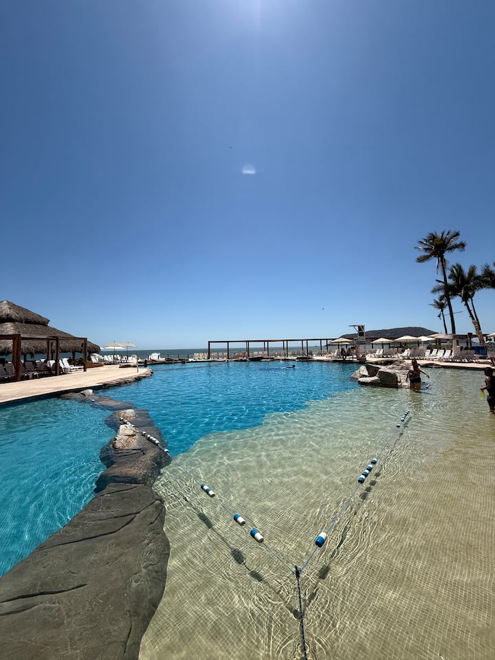 Cómoda Habitación A Pie De Playa - Mazatlán