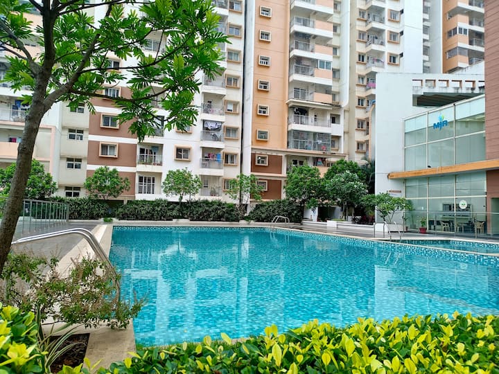 Stylish Ac 2bhk Flat 14 Floor Opp Whitefield Metro - Bangalore