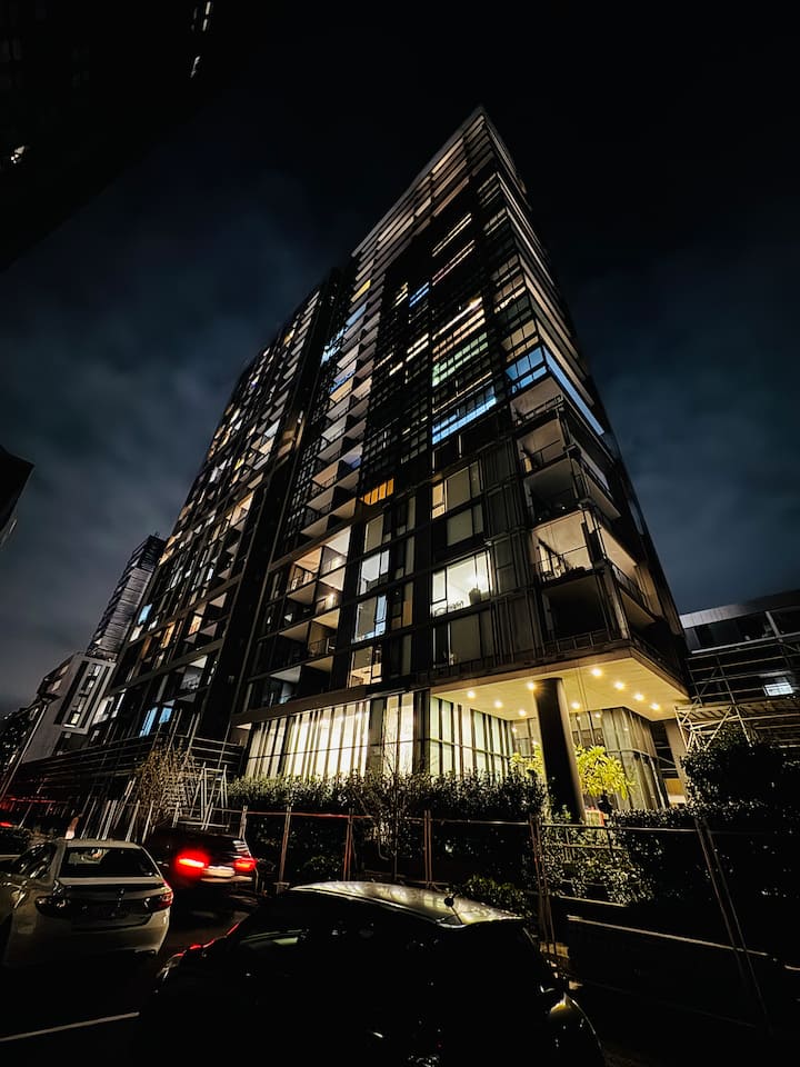 Sleeps 5 – Free Qudos Stadium Event Drop Off - Ryde