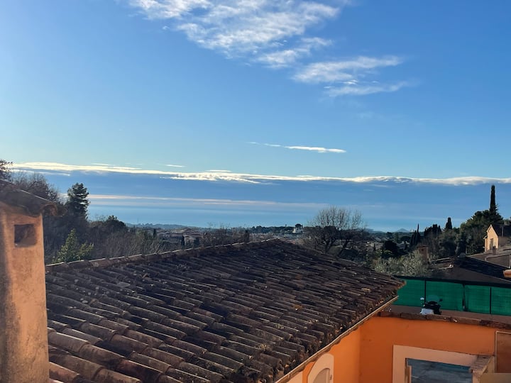 Charmant 3 Pièces Avec Terrasse - Vence