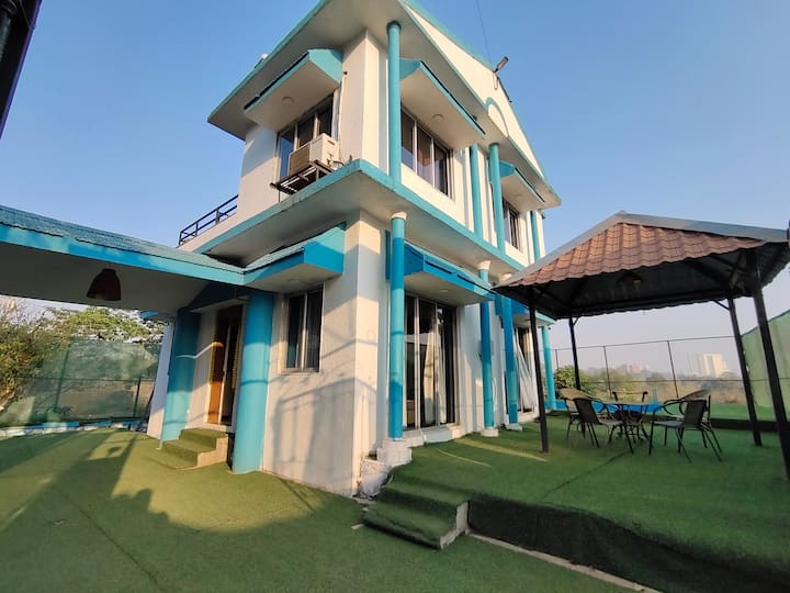 Luxurious Villa For Parties - Mumbai