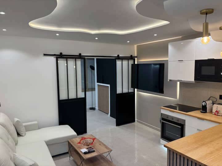 2p Juan Les Pins, Piscine/tennis - Juan-les-Pins