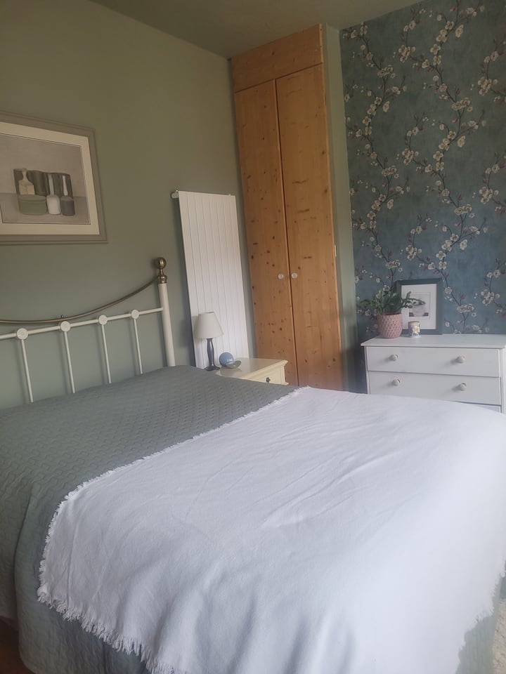 Double Bedroom In The City -