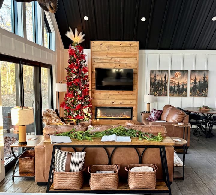 Caribou Cabin- 180 Acres W/ River Access - Cuba, MO