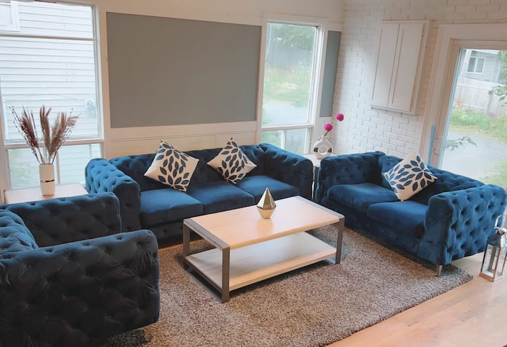 Charming Gem In A Historic House - Paradise