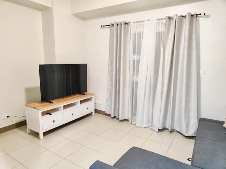 Aurora Hide Away At Saint Honore - Iloilo City