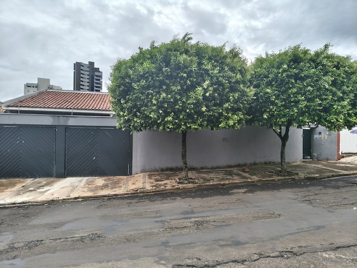 Casa 200m Da Fob Usp - Bauru