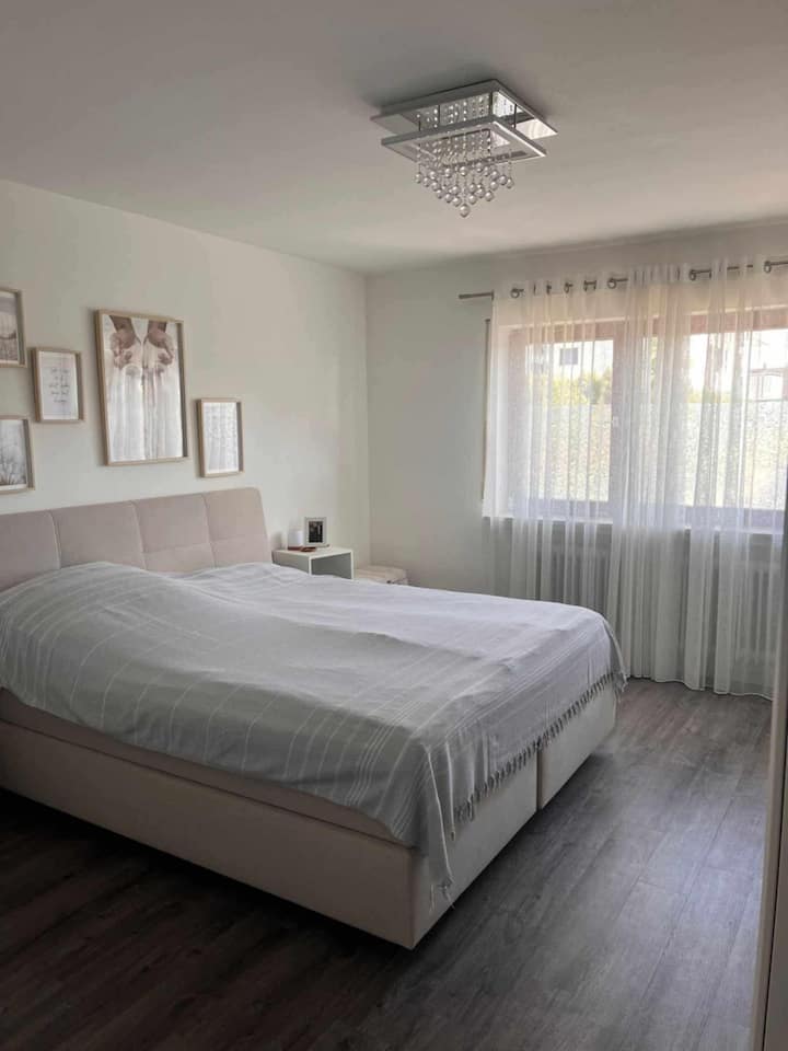 Schönes Zimmer - Augsburg