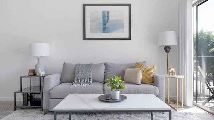 Landing | Stylish 1bd, Clubhouse, Gym - Austin, TX