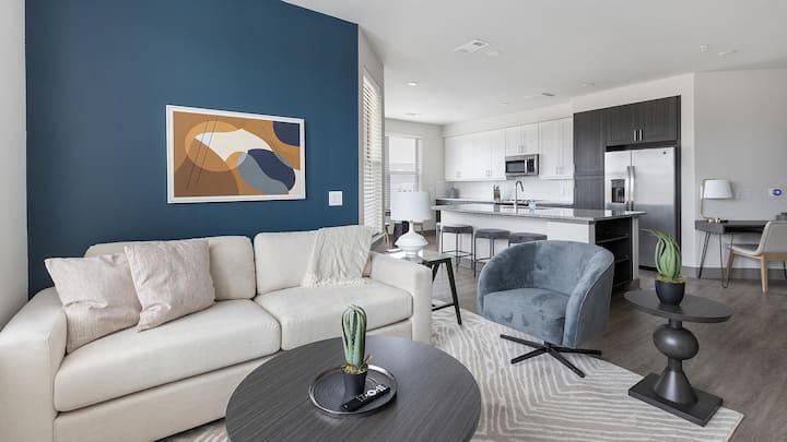 Landing | Incredible 2bd, Gym, Pool - Allen, TX
