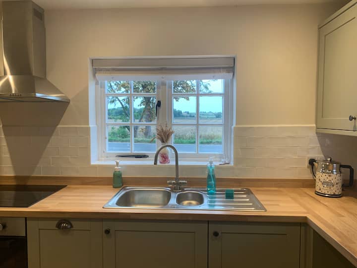 Little Thatch - Bedford