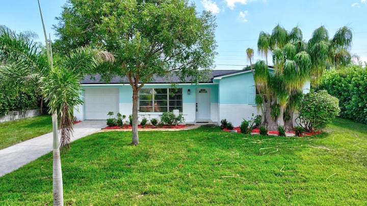 Luxury Home In Jensen Beach - Jensen Beach, FL