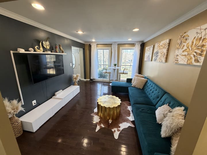 Cozy Woodside Home Near Dc & National Harbor - Largo, MD