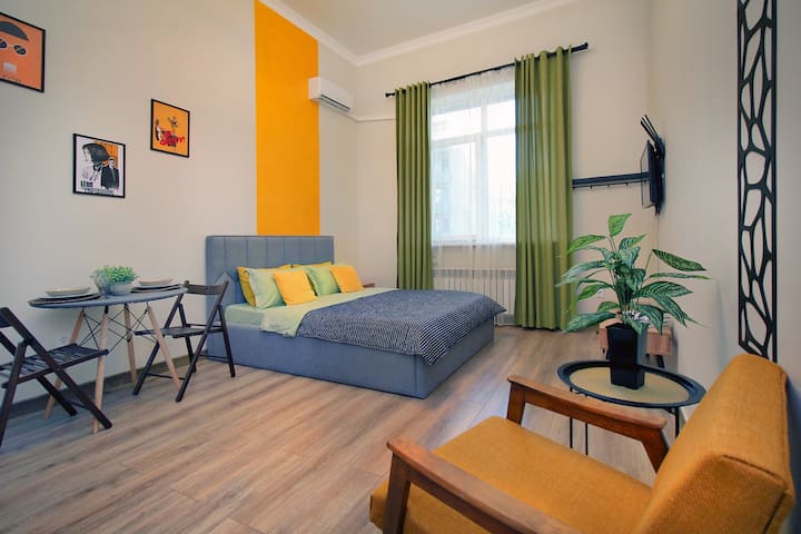 Leon, Location Arbat, Metro, Height 4 M. - Kazakhstan