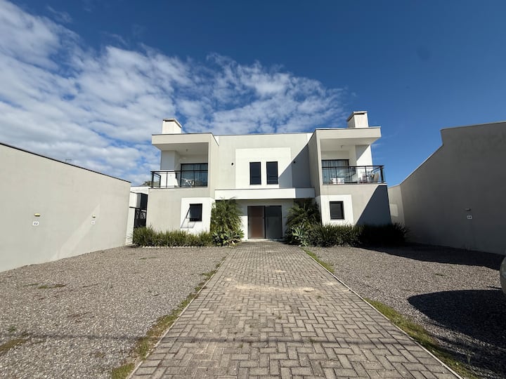 Apto 300m Praia Maríluz P/ 6 Hóspedes C/ Ar E Chur - Itapoá