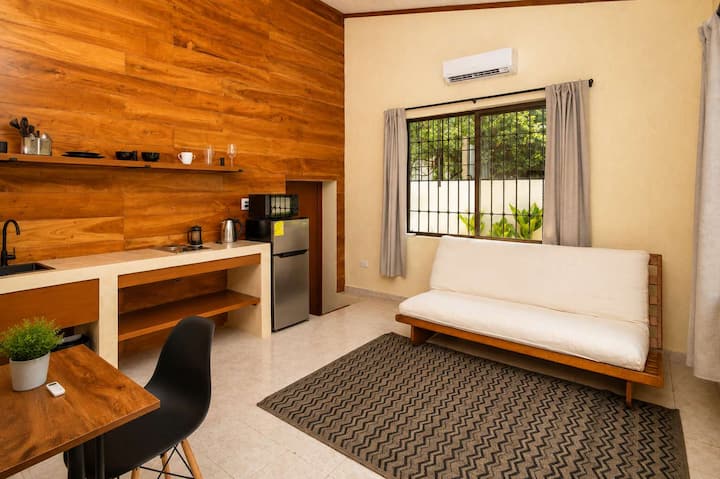 Private 1-bedroom Suite In Cancún With Living Area - Cancún