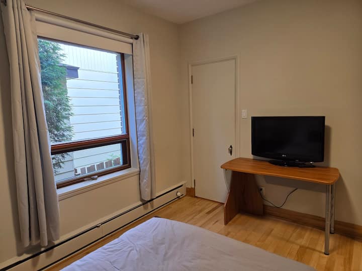 Chambre Chez Martin, Tranquilité Et Proximité - Saguenay