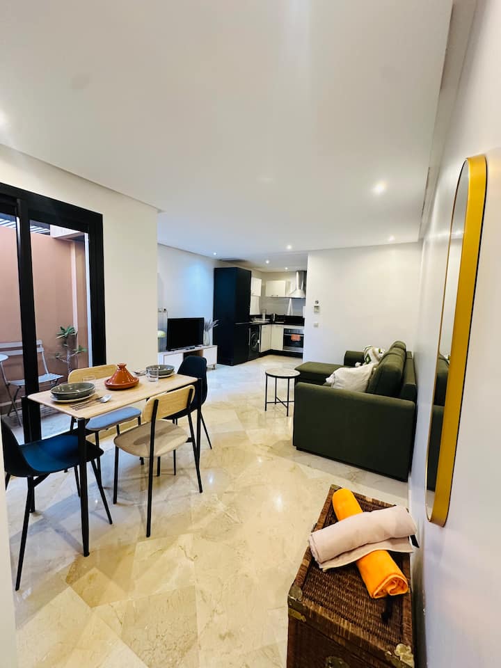 Oasis Urbaine à Marrakech Avec Piscine Sur Le Toit - Marrakesch