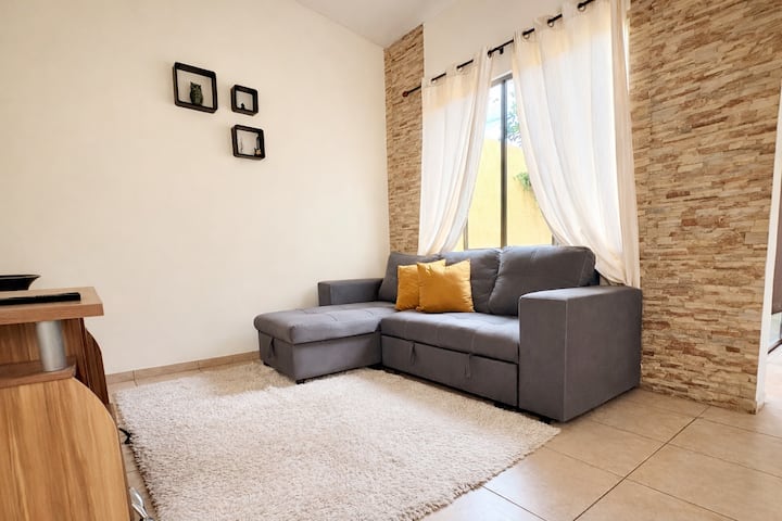 Casa Cómoda En Metrópoli San Gabriel Con A/c - El Salvador