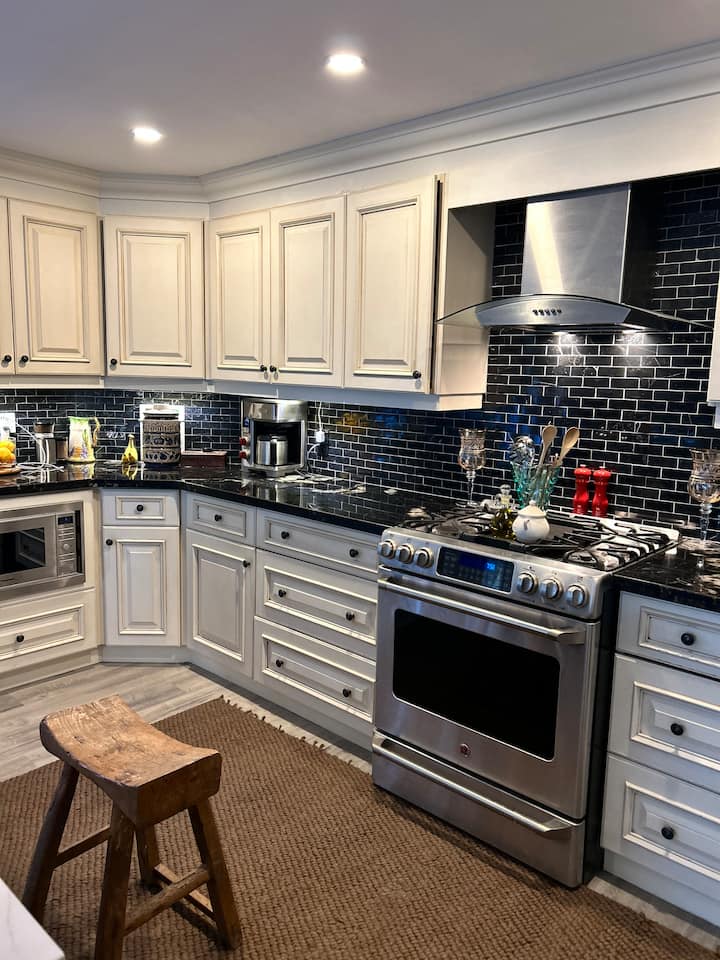 Ancient Forest Apartment. - Brighton, ON, Canada