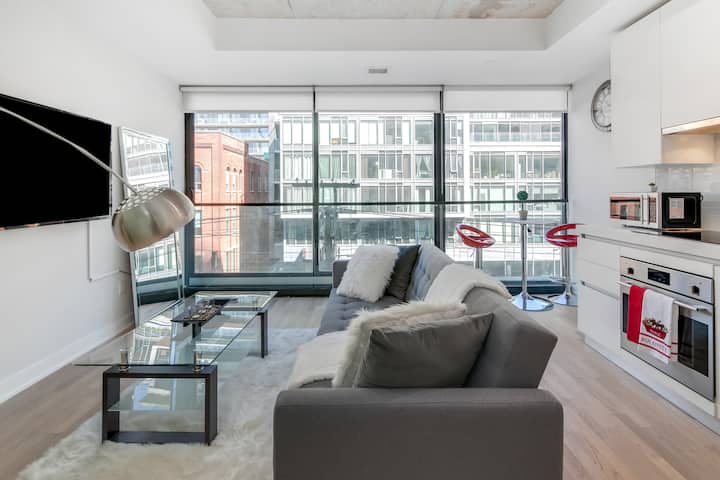 1br Condo I Café & Bar Paradise! 100 Walk Score - Toronto