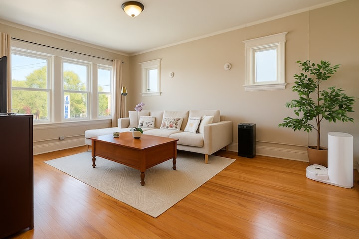 Logan Square 3br Renovated Vintage Flat W Laundry - Chicago