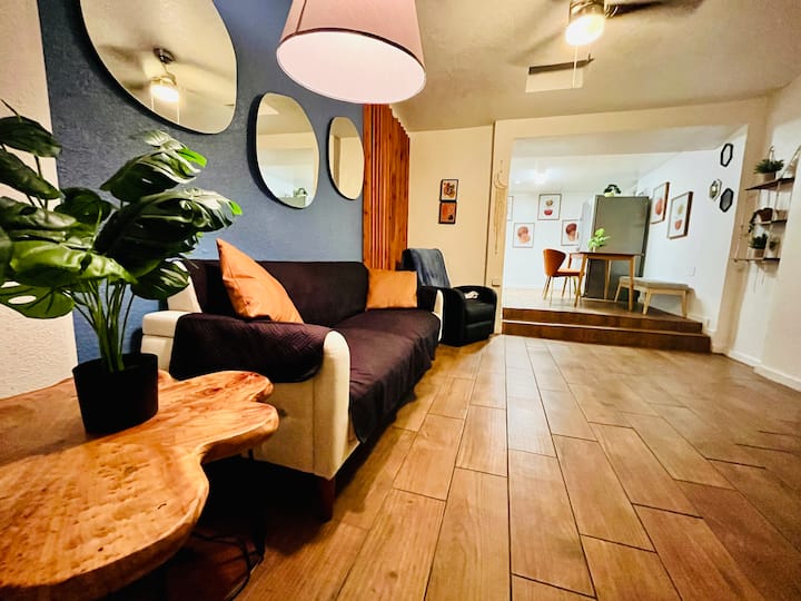 2 Queen Beds On Yandell - El Paso, TX