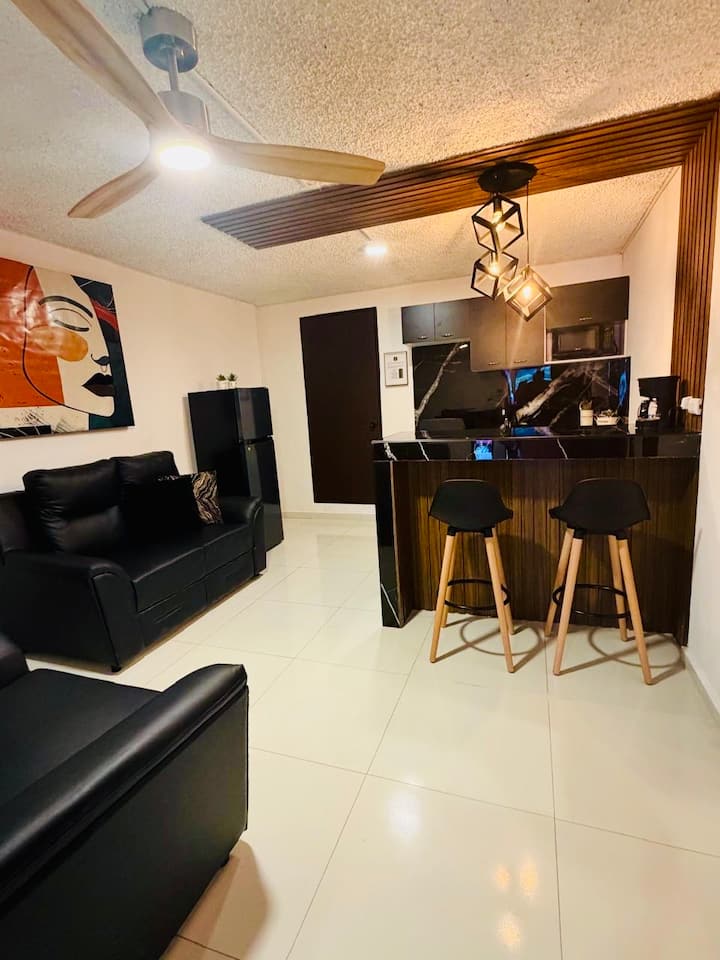 Apt. Amplio Bien Ubicado Zona Premium Col. Escalon - San Salvador
