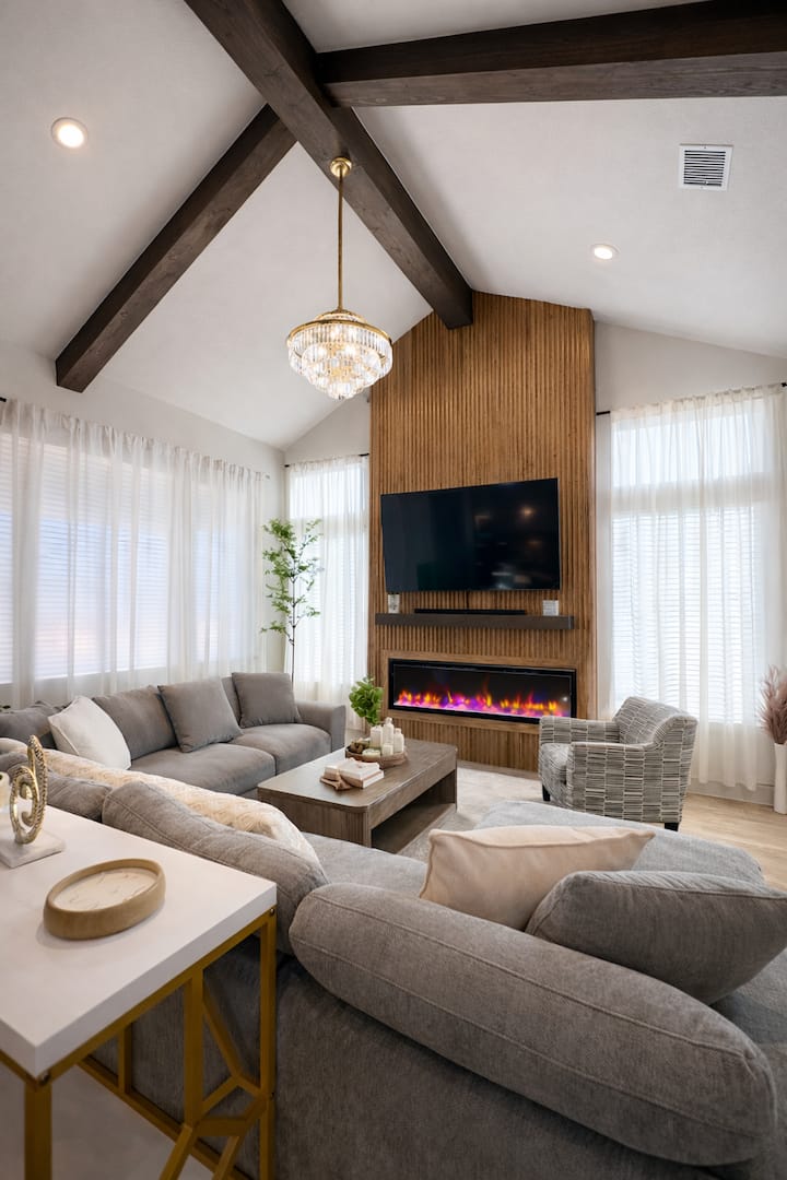 Bright + Modern Oasis | Lazy River Front-row - Buda, TX