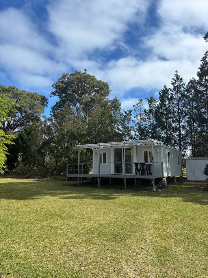 Self Contained Two Bedroom Cottage! - Buxton, Australia
